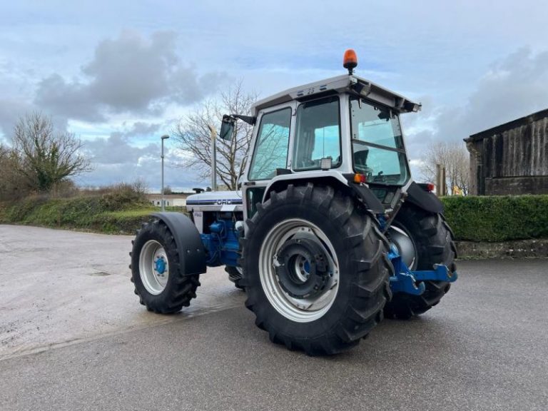 Ford 7810 Silver Jubilee - WH Bond & Sons Ltd