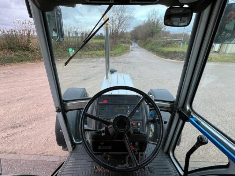 Ford 7810 Silver Jubilee - WH Bond & Sons Ltd